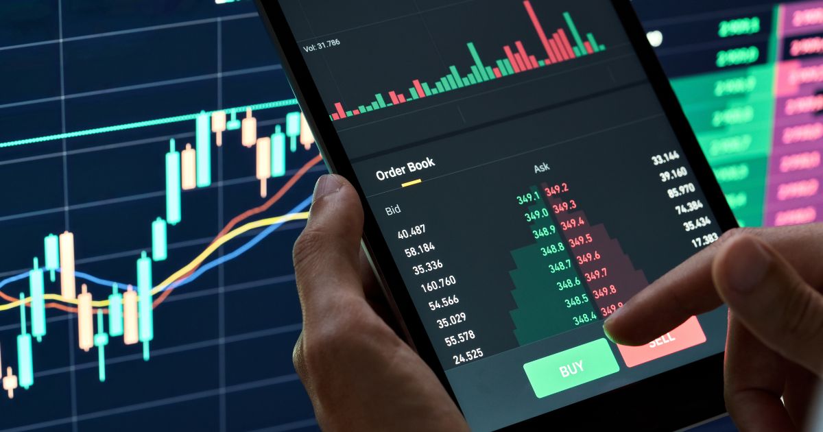 Invertir en bolsa: ¿Qué hay que saber antes de hacerlo? | CrediCampus