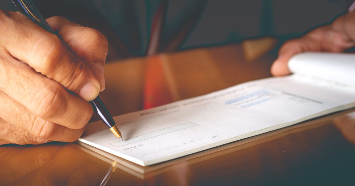 El cheque bancario: qué debes saber | CrediCampus